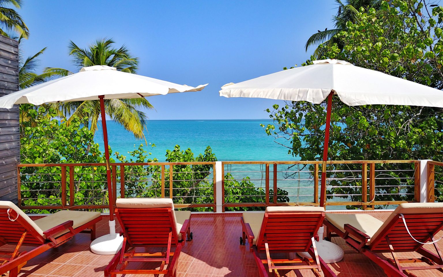 Athiri Beach | Maldives